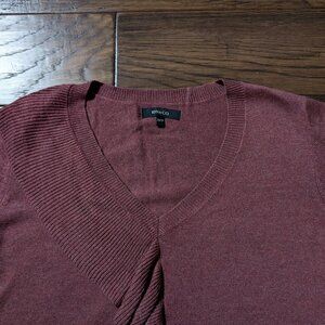 RW&CO. | Sweaters | Rwco Ruffle V Neck Sweater Dusty Rose Size Xs ...